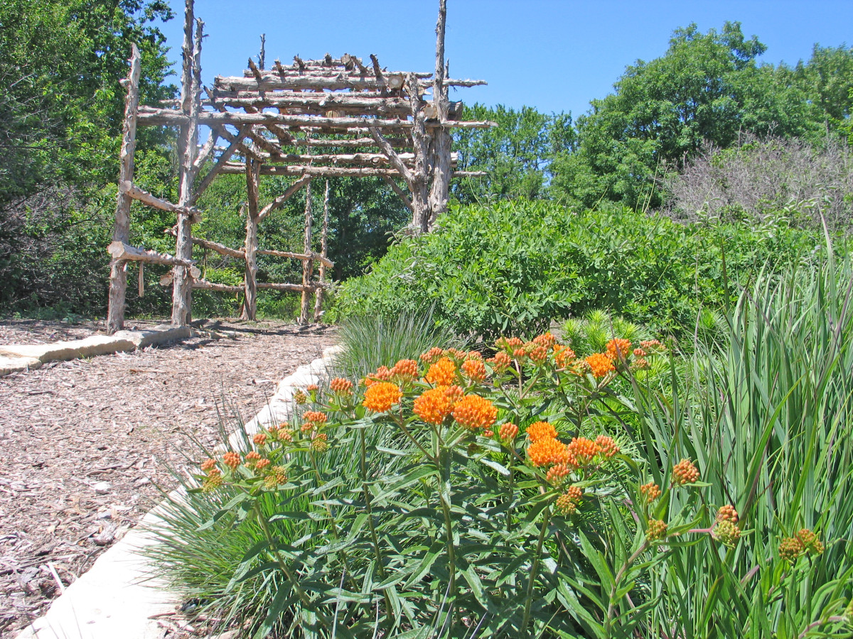 Pathways in Your Garden - Dyck Arboretum